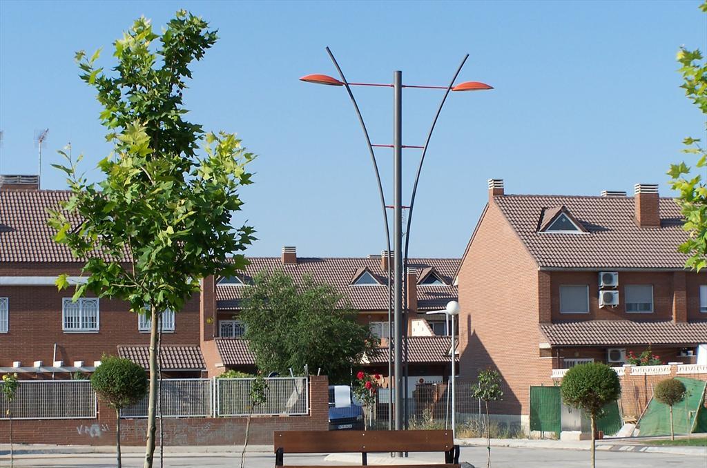 Galería Columna Flying | Soportes, Luminarias, Alumbrado Público ...